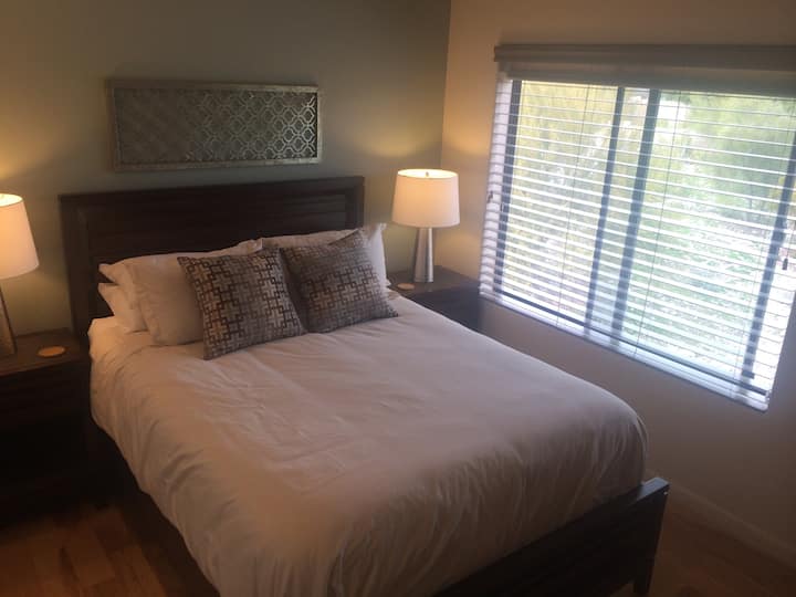 Private, New Apt W/ Modern Luxuries - Fountain Hills, AZ