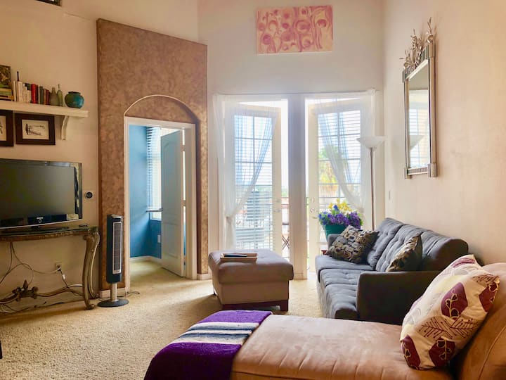 Your Home Away From Home With Free Parking - San Diego