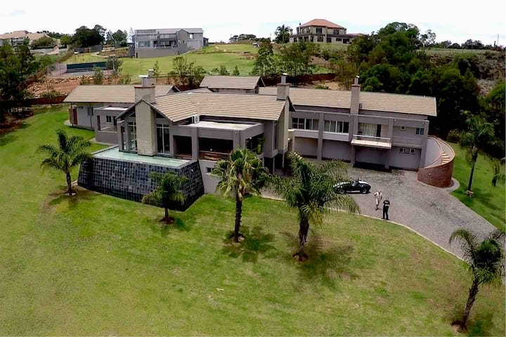Equestrian Estate 4 Bed @ Mooikloof - Pretoria