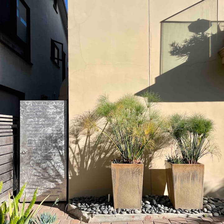 Beach + Garden Studio | Steps To Venice Boardwalk - Los Angeles, CA