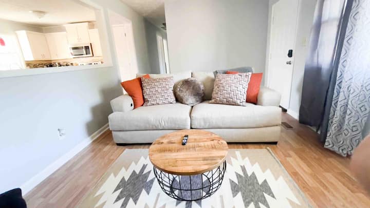 The Big Boho Bnb! 1mile From Cape Fear Hospital! - Fayetteville, NC