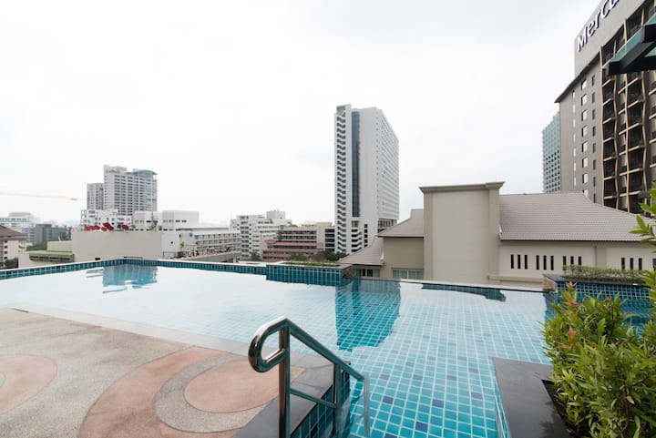 Cozy 1br. 66 Condo - Beach Road - Pattaya