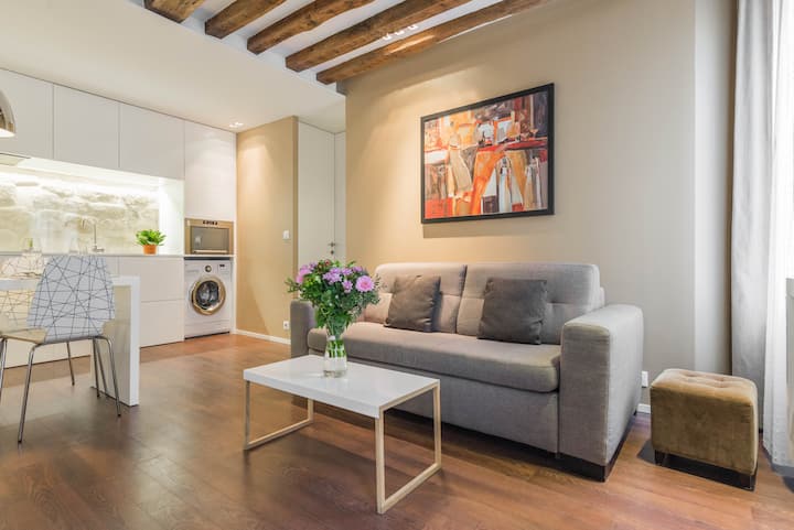 Montorgueil Charming Apartment - Paris