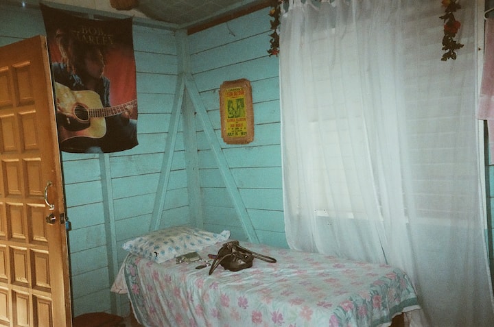 Roots/romantic Cottages In Negril - Negril