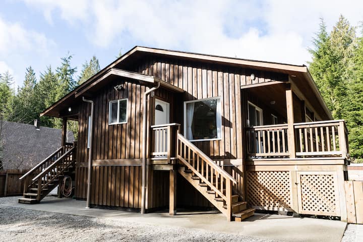 Port Albion Vacation Rentals & Homes - British Columbia, Canada | Airbnb