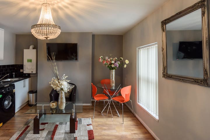 Beautiful 2 Bedrooms Apartment Near City Centre - Liverpool