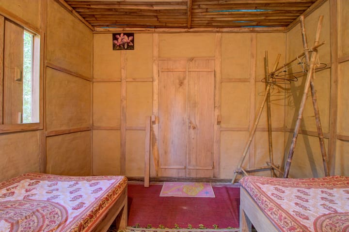 Serene Camping At Lonely Planet Homestay Kalimpong - Lava