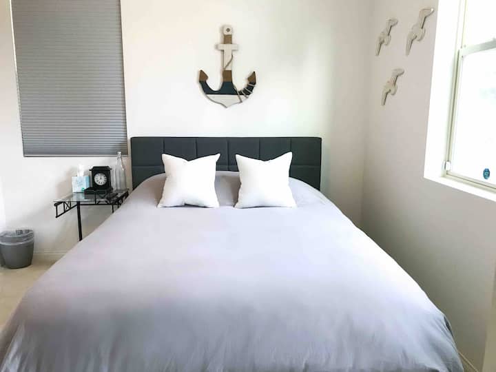 Cozy Beachside Suite - Imperial Beach, CA