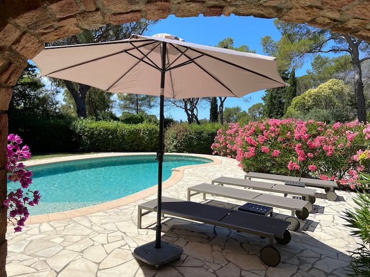 Villa 8-10 Pers 260 M2 Tout Confort Calme - Fréjus Plage