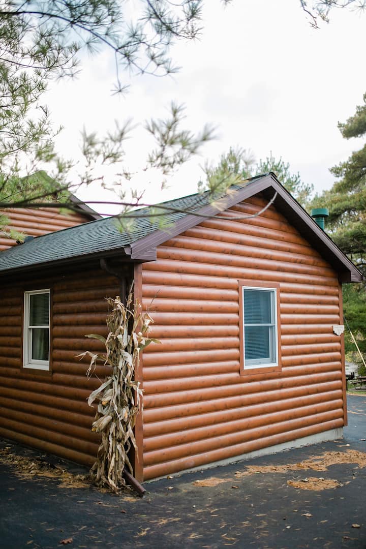 Fall Cabin Family Getaway: Pine Creek Escape - Lowden State Park, Oregon