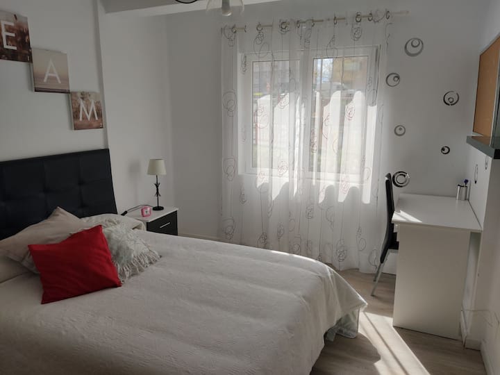 Piso Santander A 10’ A Pie Del Sardinero Y Centro - Santander