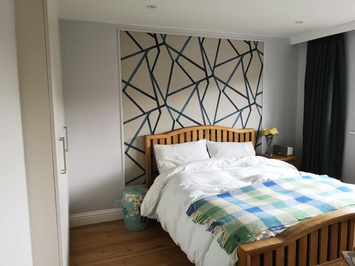 Renovated King Nr Underground & Nature Reserve - Romford