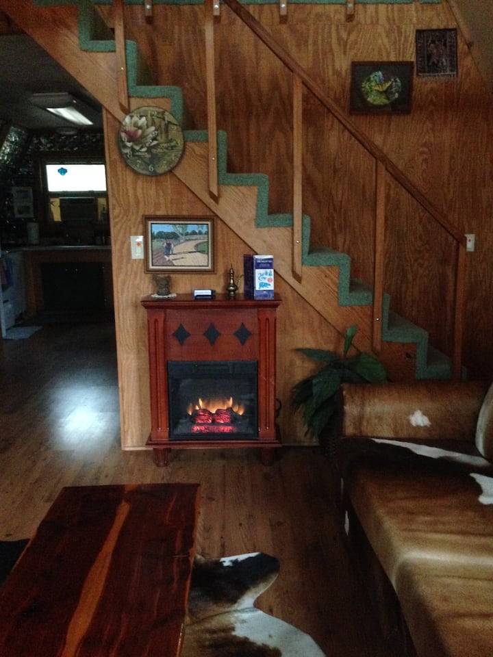 Lily Pond Cottage, Natural Wonder! - New Ulm, TX