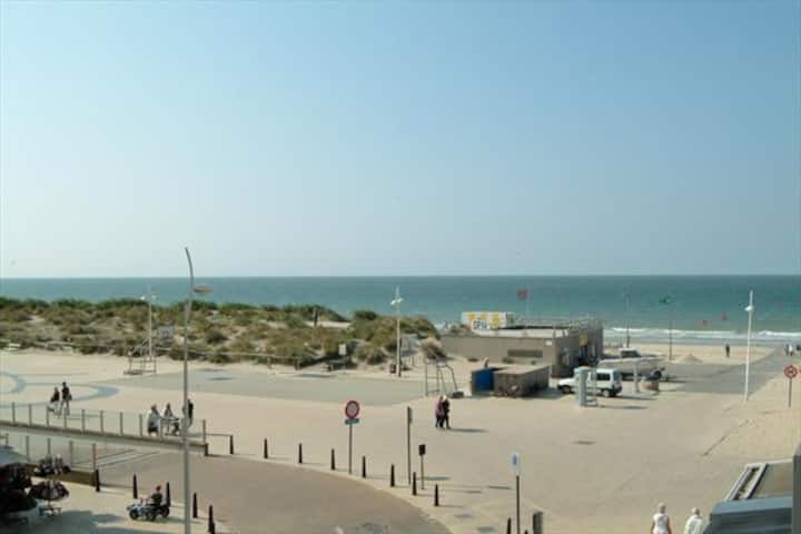 Apartment 6p. Seaview With Parking - La Panne