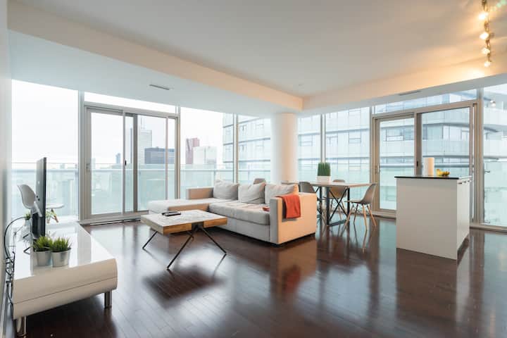 3 Bedroom PENTHOUSE Downtown Toronto + Parking - Apartments for Rent in ...