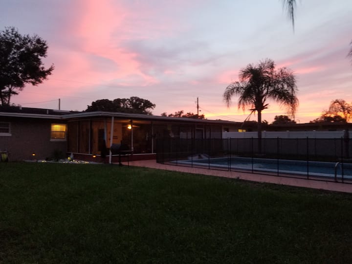 Dazania Dream Haven Near Legoland - Winter Haven, FL