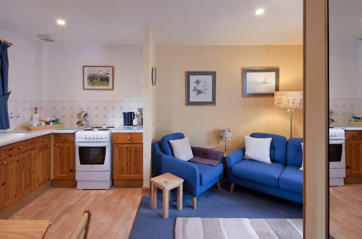 Fruin Cottage, By Luss, Loch Lomond - Loch Lomond