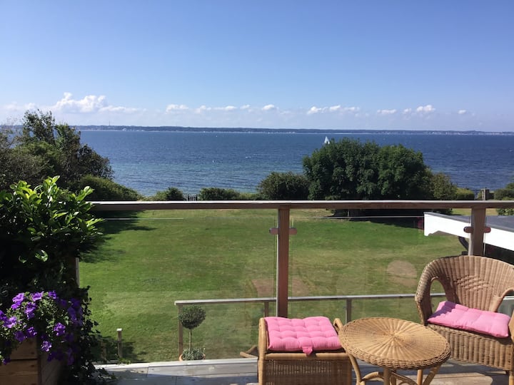 Villa Med Helsingborgs Bästa Läge - Helsingborg