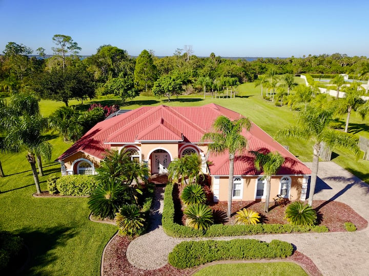 Merritt Island Oasis - Cocoa, FL