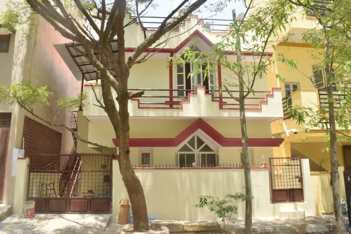 Quaint Old Bangalore 2 Bhk Home Near Manyata - Bangalore