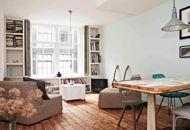 Natural Charm In Jordaan -