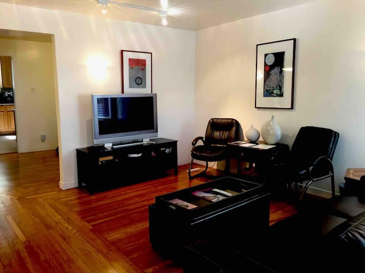 Cozy Comfort In North Oakland - Berkeley, CA