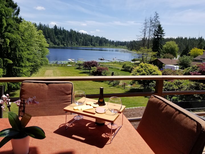Lakefront Cottage With Mountain View - 켄트