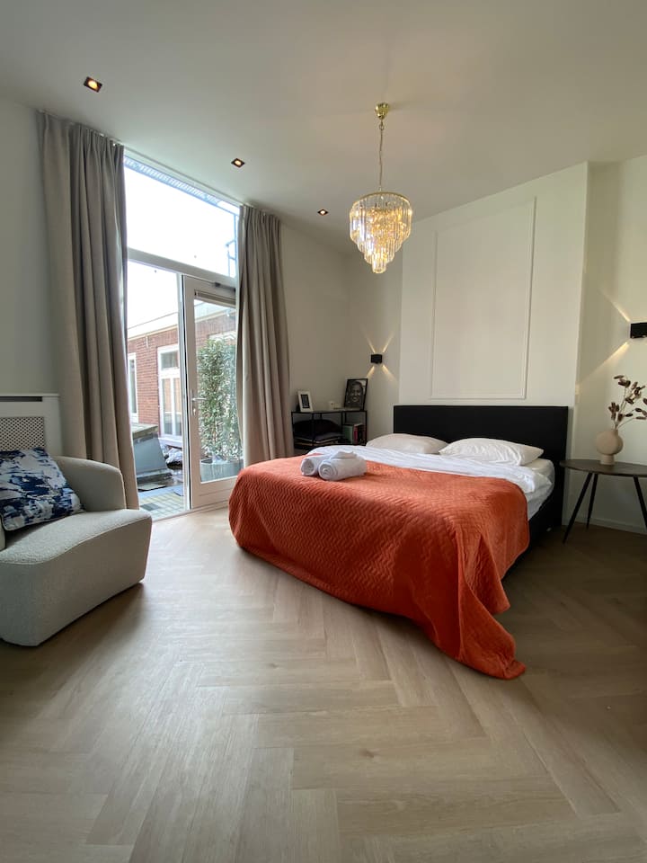 Historic Loft Apartment In The Heart Of Haarlem - Haarlem