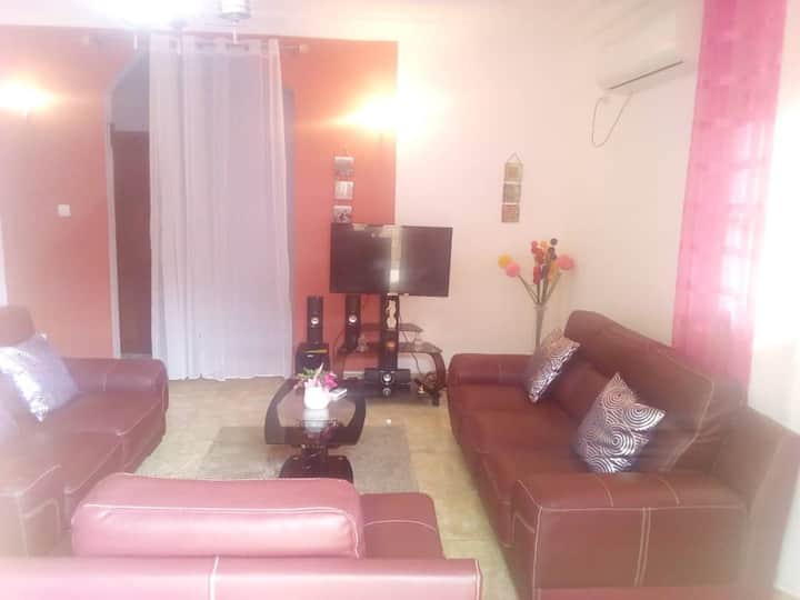 F3 Douala  Kotto Baden Baden Salon Rouge - Douala