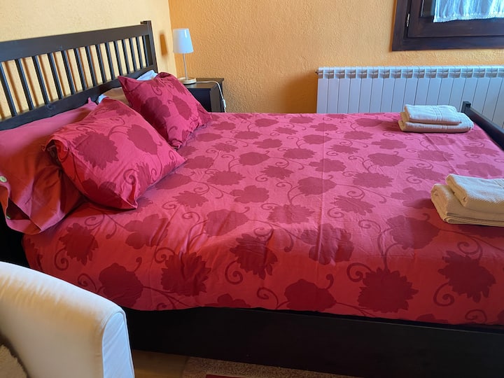 Beautiful Casa Rural, Jardín Vistas WIFI, Camprodón - منازل للإيجار في ...