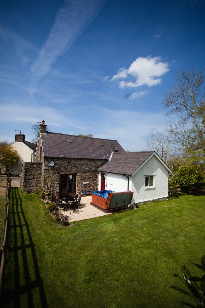 Glyncoch Isaf Cottage. - Llangrannog