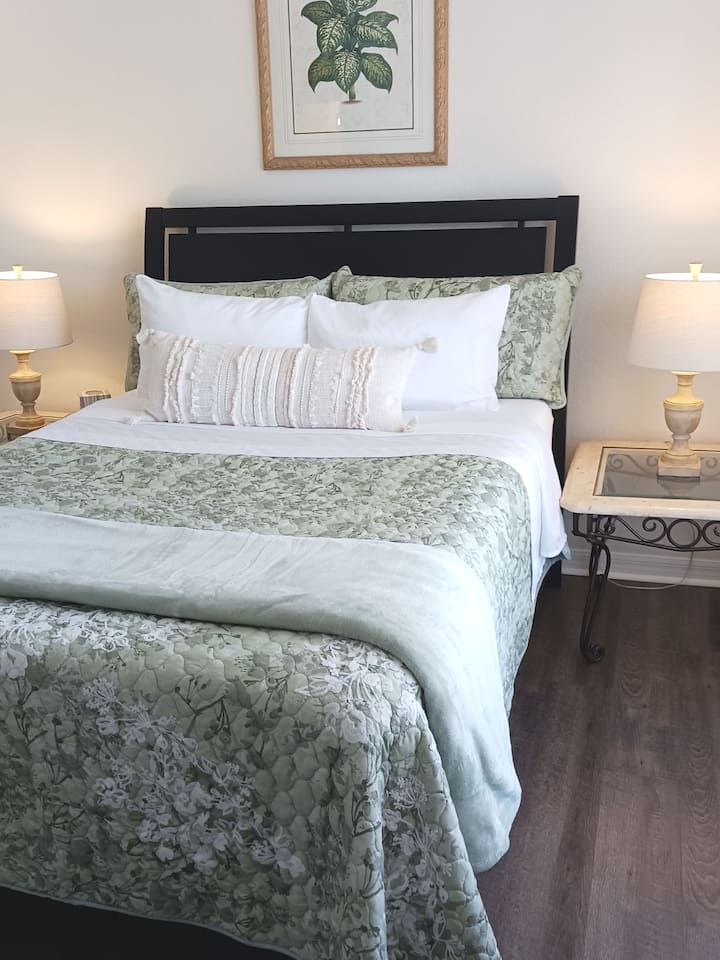 The Comfortable Place! - Englewood, FL