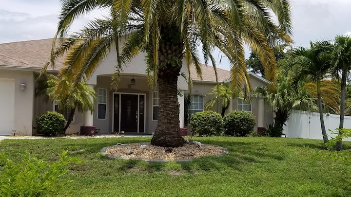 Villa Lanai Life. 
Private Pool And Spa - Englewood, FL