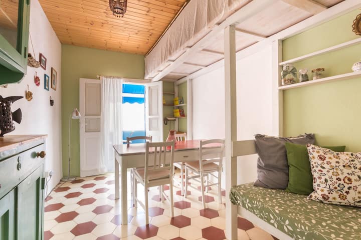 Three Bedrooms Blue House - Bosa