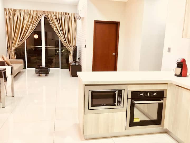 Lovely Large Condo Suites In Jb Ciq - Johor Bahru