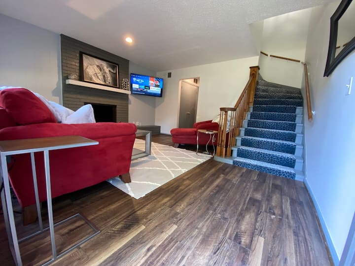 Quiet And Cozy Townhouse In The Heart Of Nw Okc - Sidewinder, Oklahoma City