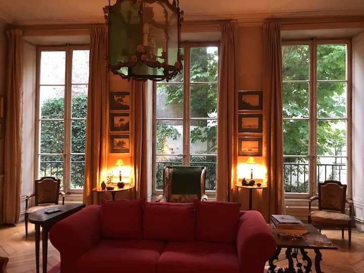 Truly Parisien Apartment In St Germain Des Prés - Paris