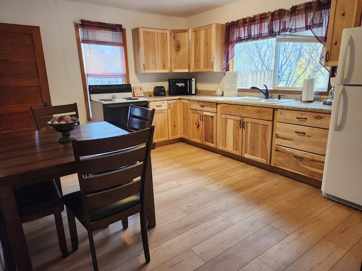 Peaceful 2 Bedroom In Mohall - North Dakota