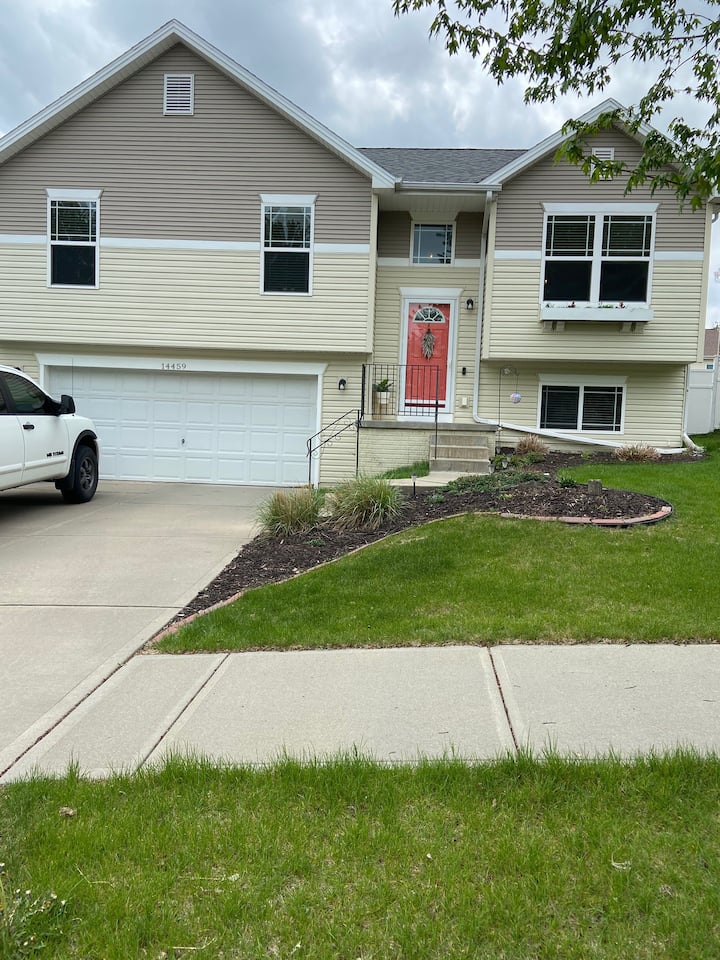 Quiet Neighborhood - Bennington, NE