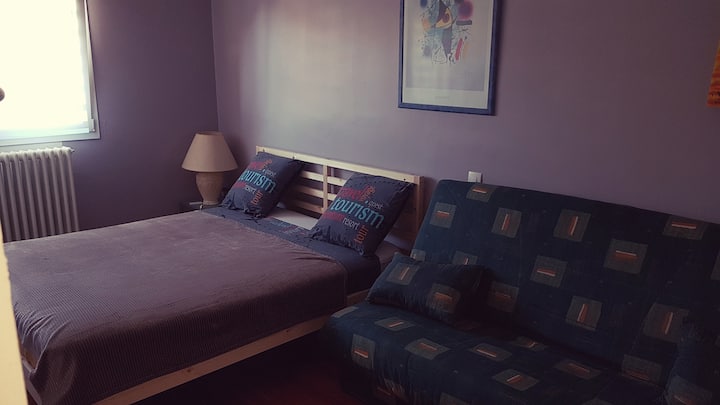 Chambre Avec Possibilité D Un Grand Garage - Longwy