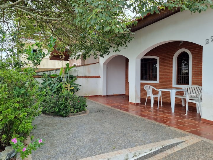 Casa Aconchegante A 200 Metros Da Praia - Peruíbe