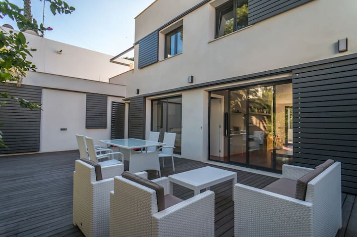 Luxury House With 4 Bedrooms - Salou