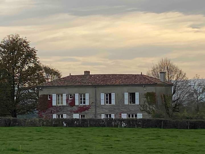 Maison De Campagne Familiale - Charlieu