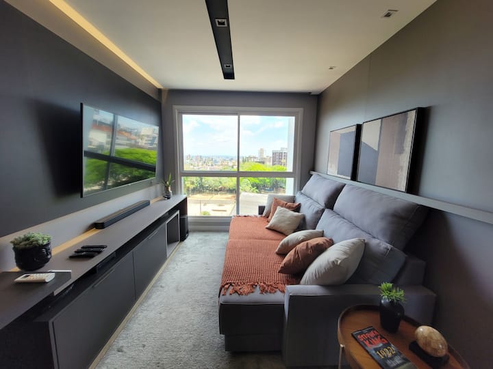 Studio Estiloso E Silencioso. Com Garagem. - Porto Alegre