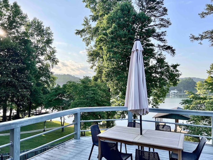 Waterfront Cottage On Watts Bar Lake, View + Dock - Watts Bar Lake, TN