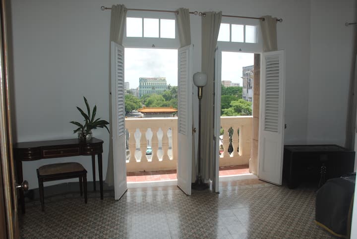 Casa "Singer" In Havana. - La Habana