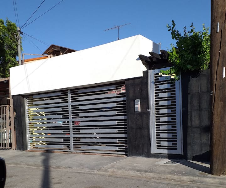 Departamento Amueblado En Zona Dorada - Mexicali