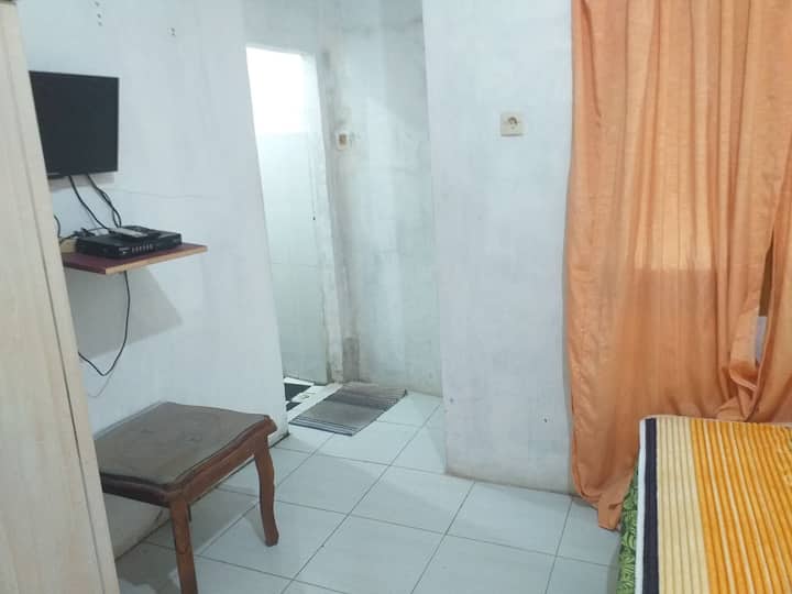 Kamar Ac 2 Bed, Muat 4 Org - Sabang