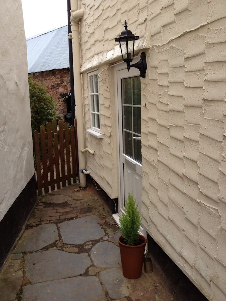 Delightful Cottage In West Somerset - Dunster