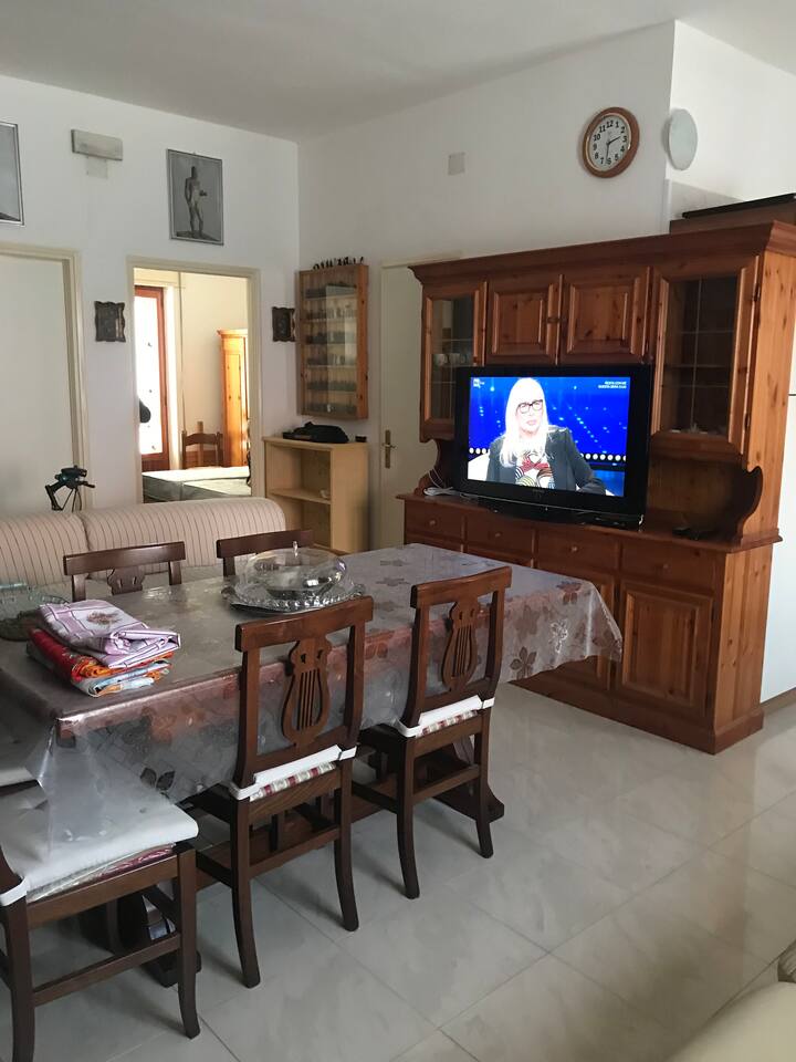 Ampio Appartamento Primo Piano Vicino Al Mare - Vibo Valentia